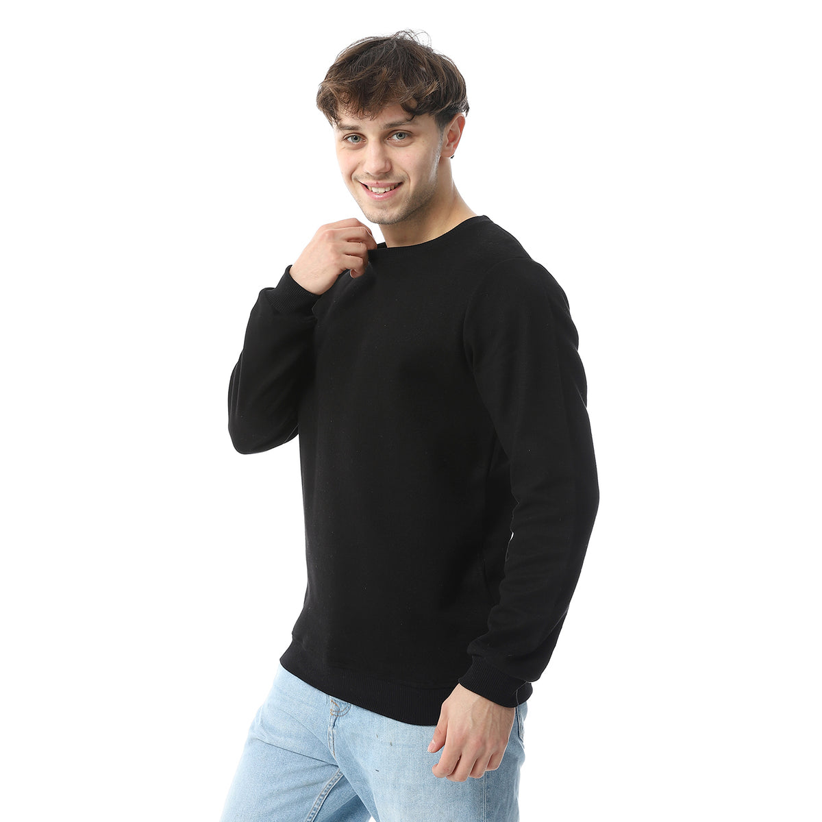 Plain_Black_Comfy_Sweatshirt – Andora